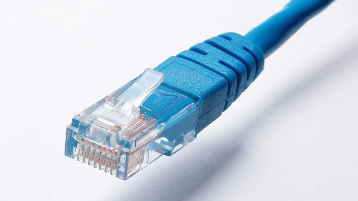 Urutan Kabel LAN Jenis Kabel Straight dan Cross yang Tepat
