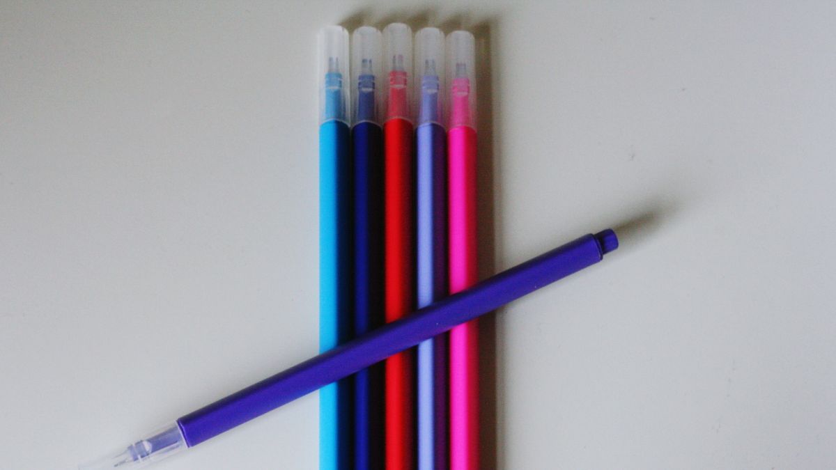 11 Pulpen Gel Terbaik 2025, Ada yang Warnanya Menggemaskan!